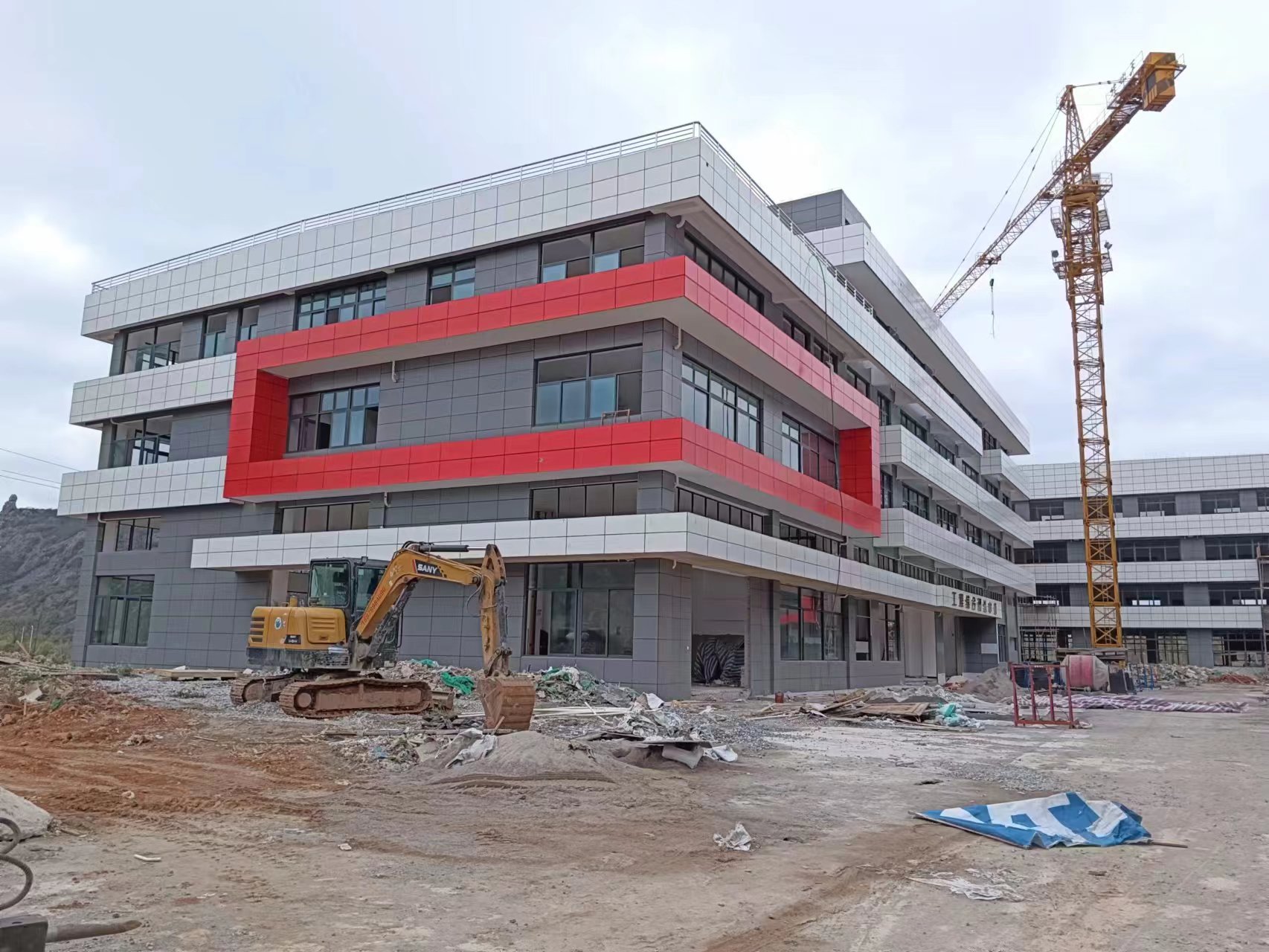 新校区扩建项目实训中心1#~4#楼2023年3月份建设进度简报-桂林航天工业学院基建处